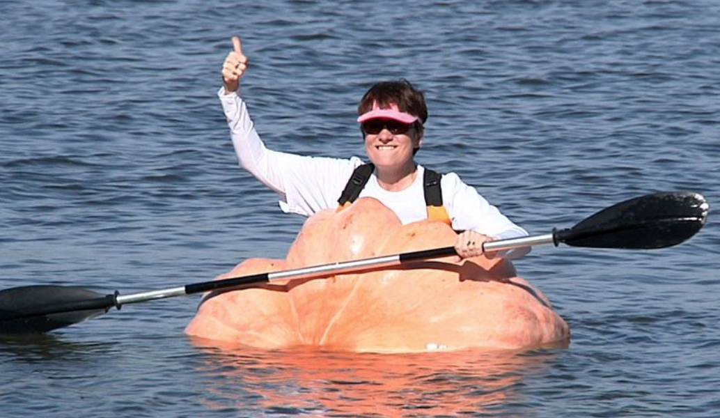 kayak-pumpkin – FIT IS A FEMINIST ISSUE
